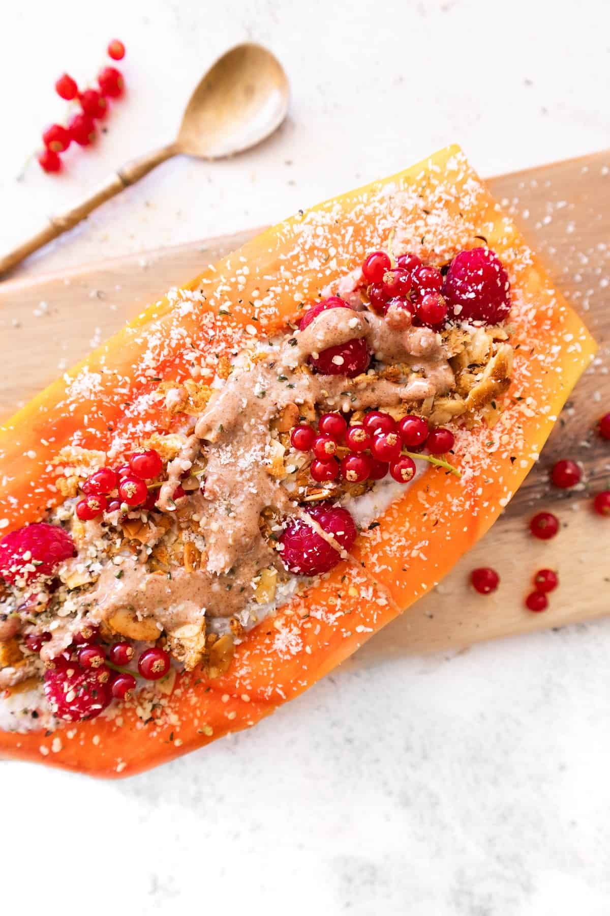 PAPAYA BREAKFAST BOWL • Bites In The Wild