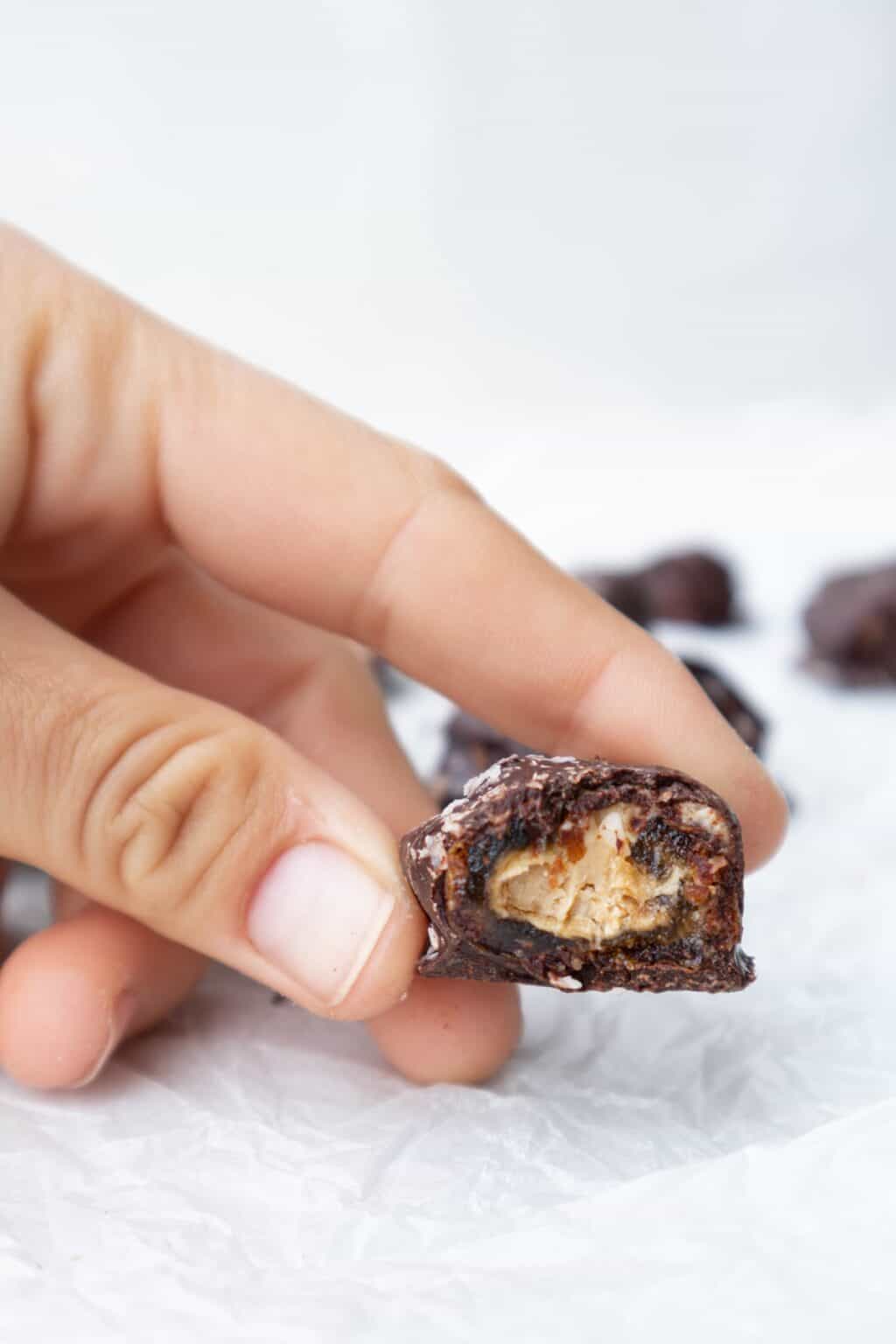 Chocolate Covered Dates (Made With 3 Ingredients)