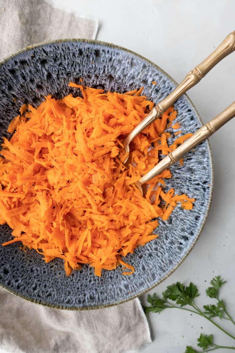 How To Make Shredded Carrots With Lemon Dressing