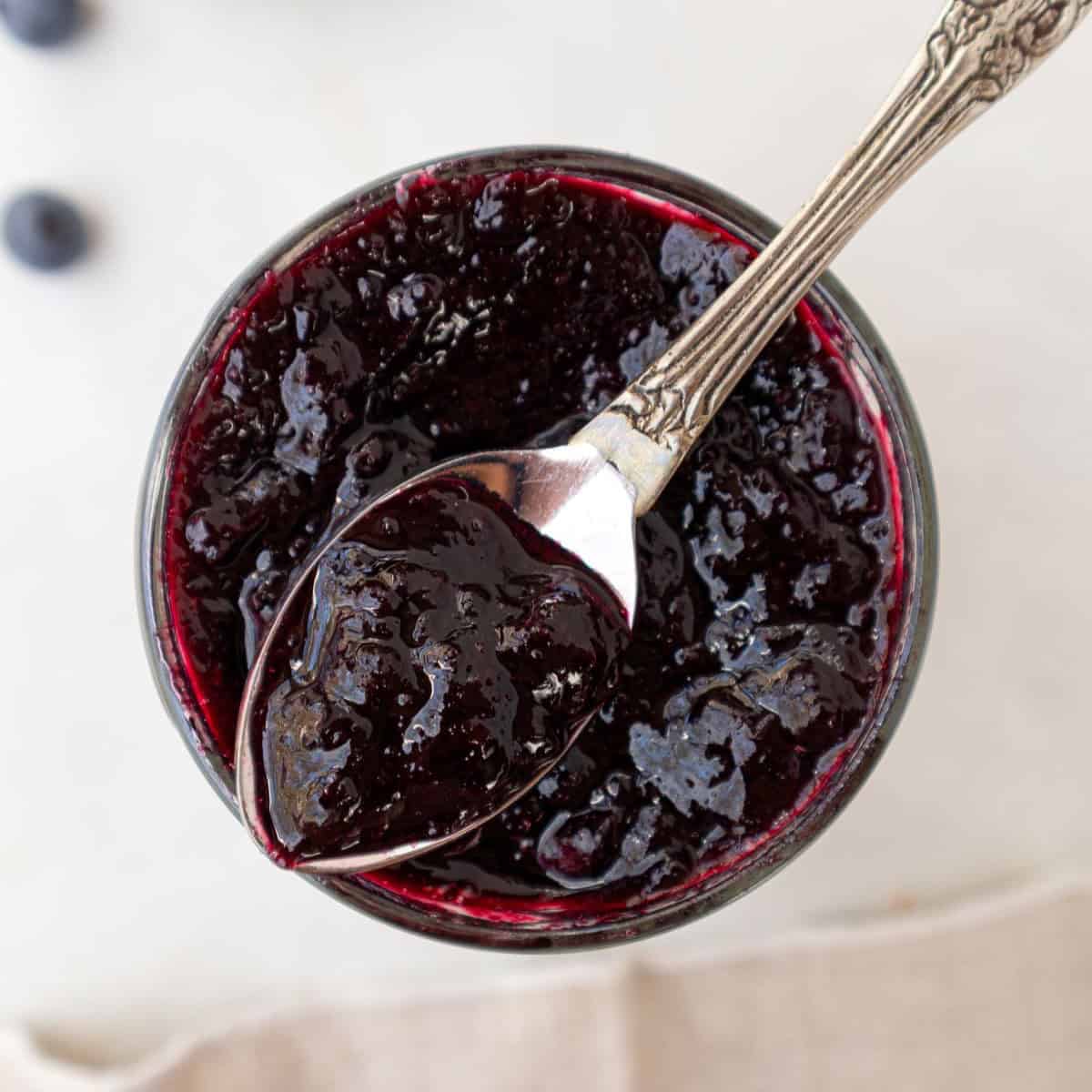 Homemade Low Sugar Blueberry Jam Recipe (Easy)