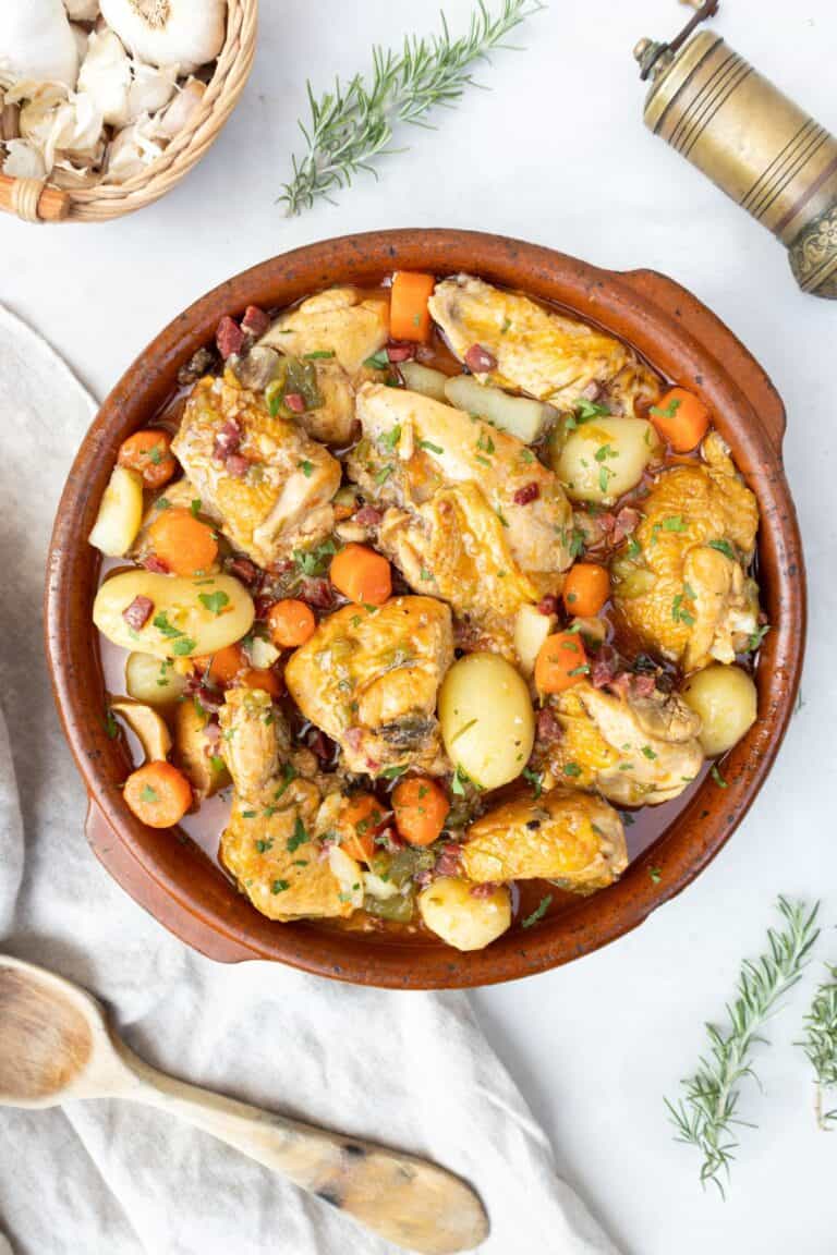 Delicious Spanish Chicken Stew Recipe (Pollo Guisado)